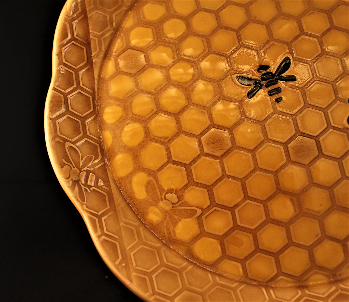 Bee Plate ~ Honeycomb and 3 Bees – Carolyn Starr Ellis